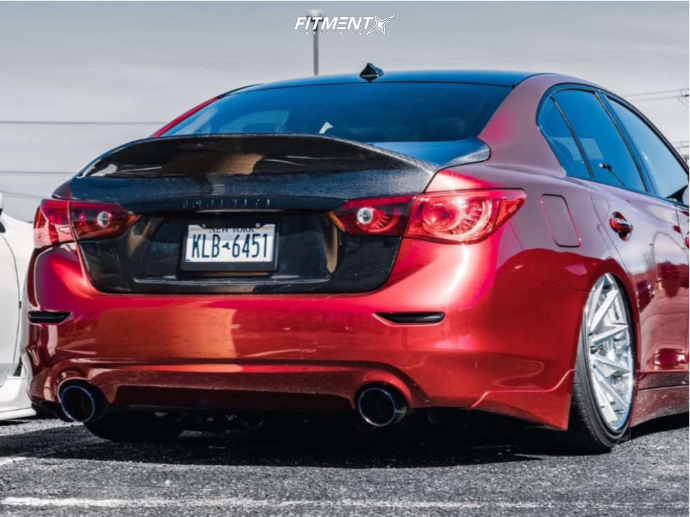 2015 INFINITI Q50 Sport with 20x10.5 Ferrada Fr4 and Vercelli 245x35 on ...