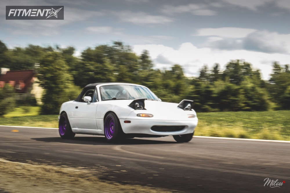 1990 Mazda MX-5 Miata Base with 15x8 JNC Jnc031 and Maxtrek 195x50 on ...