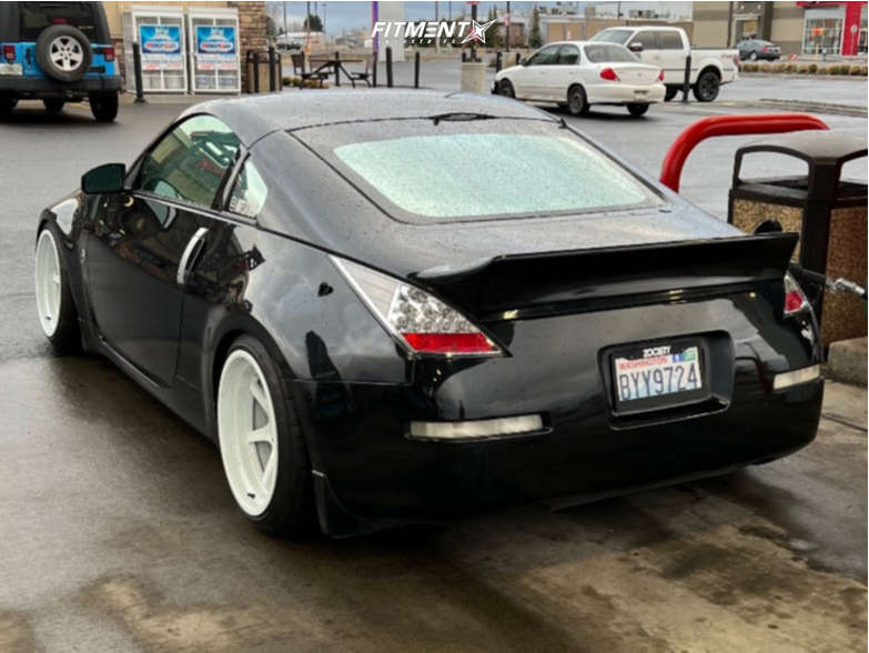 2006 Nissan 350Z Base with 18x11 Cosmis Racing Xt-006r and Federal ...