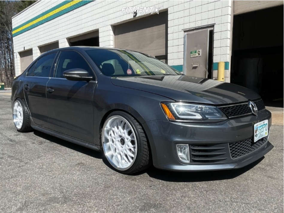 2013 Volkswagen Jetta GLI with 18x9.5 JNC JNC016 and Blackhawk 215x35 ...