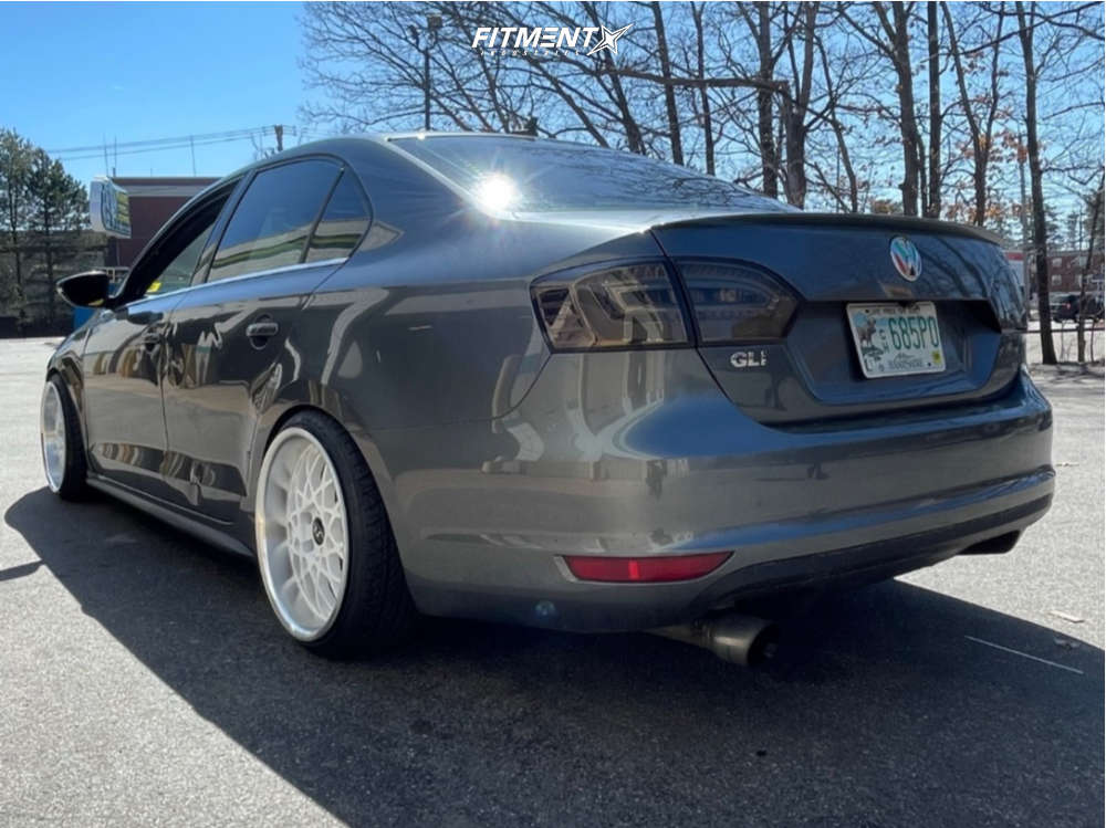 2013 Volkswagen Jetta GLI with 18x9.5 JNC JNC016 and Blackhawk 215x35 ...