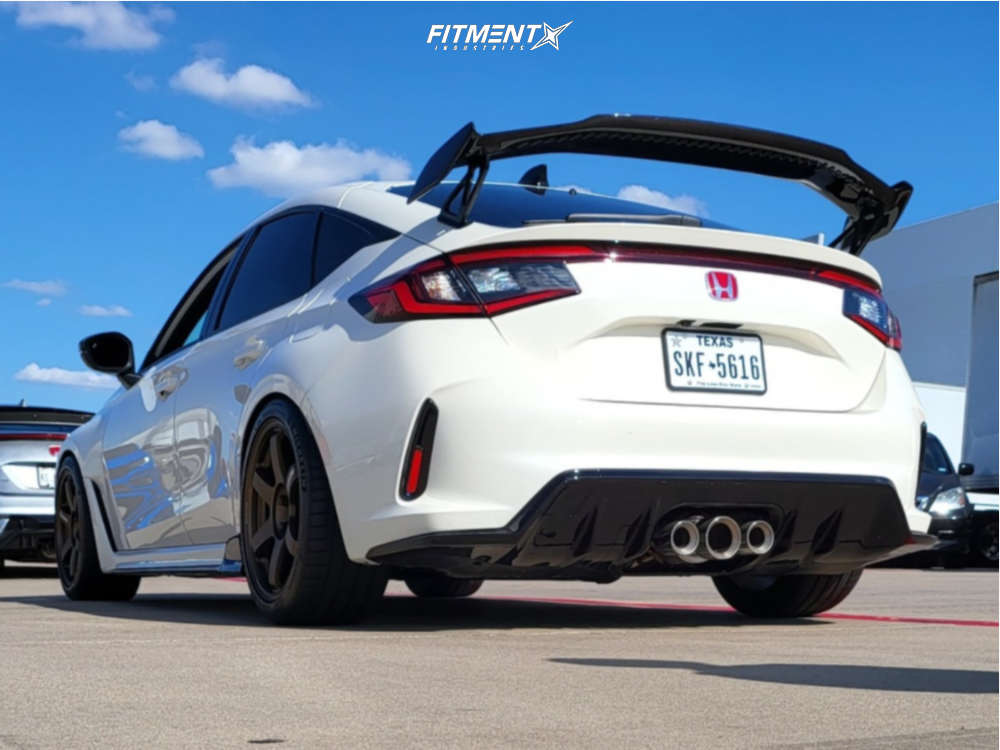2023 Honda Civic Type R with 18x9.5 Volk Te37 Saga S-plus and Michelin ...