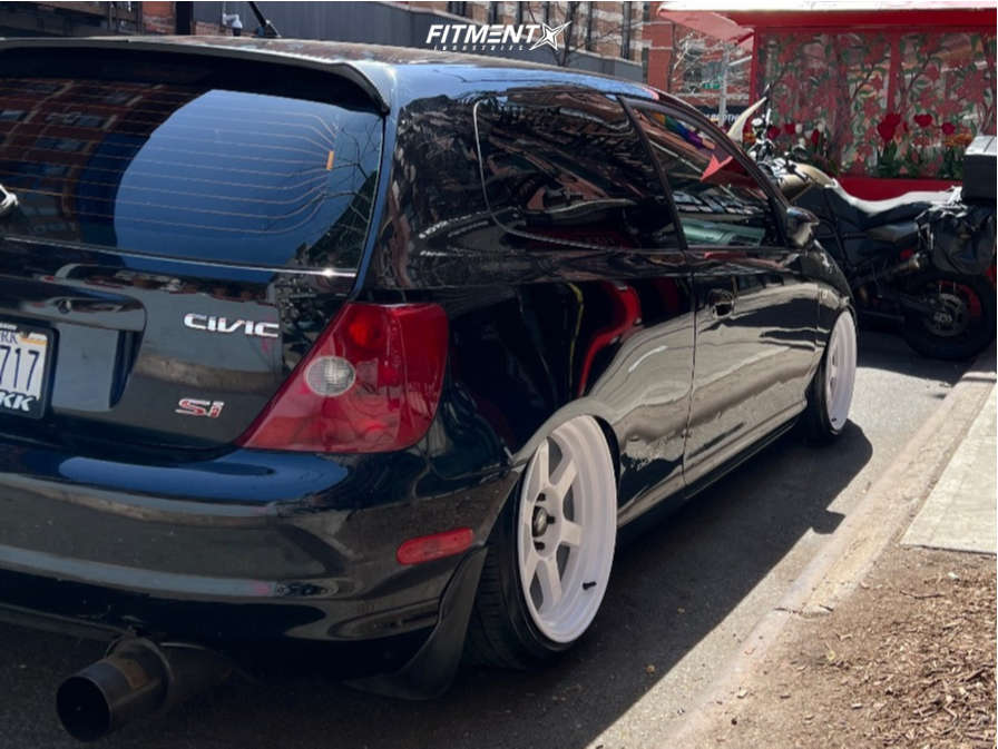 2002 Honda Civic Si with 17x9 MST Time Attack and Land Golden 205x40 on ...