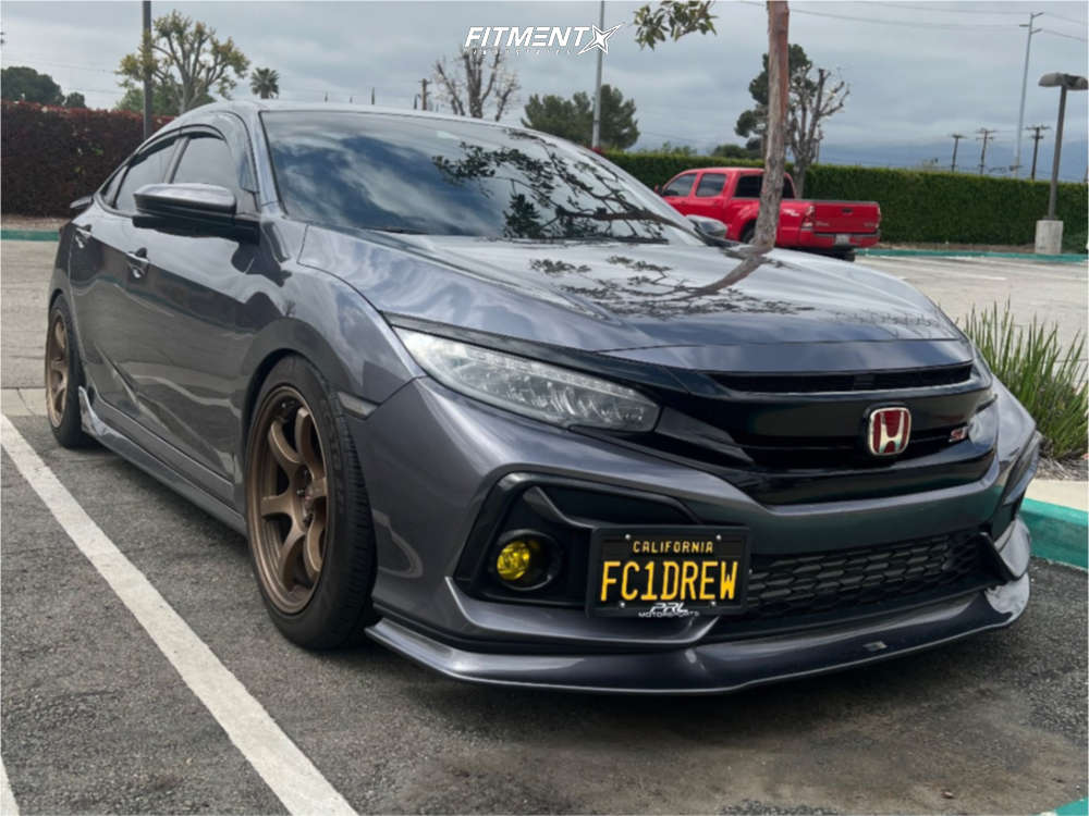 2020 Honda Civic Si with 18x9.5 Gram Lights 57dr and Kumho 245x45 on ...