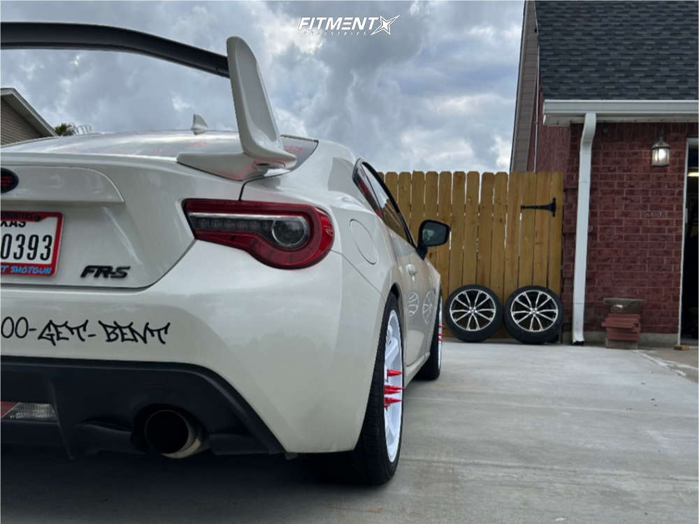 2018 Toyota 86 GT with 17x8 F1R F106 and Vercelli 245x40 on Coilovers ...