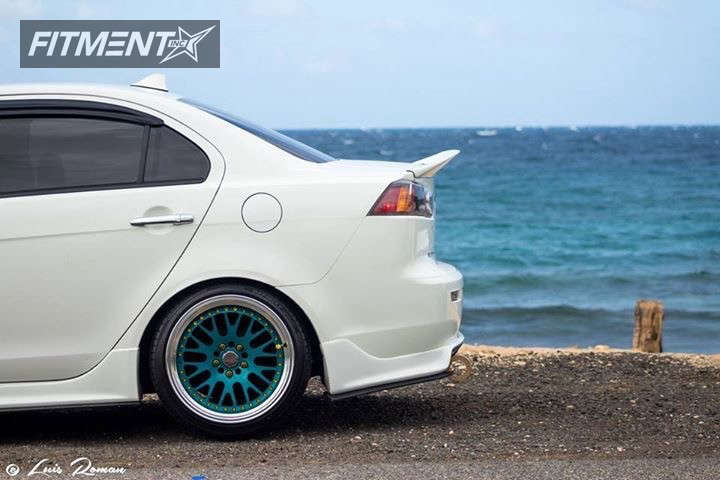 2009 Mitsubishi Lancer Evolution GSR with 18x10.5 Varrstoen Es7 and ...