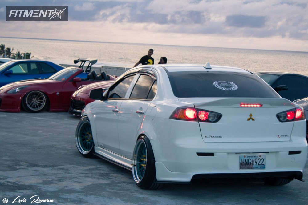 2009 Mitsubishi Lancer Evolution GSR with 18x10.5 Varrstoen Es7 and ...