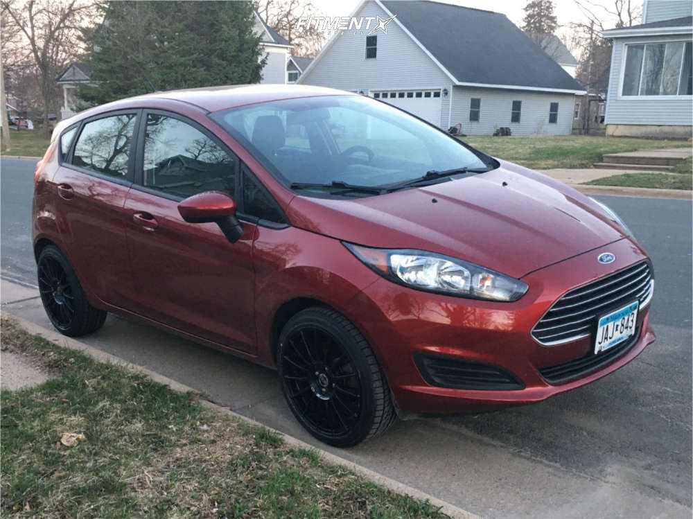 2017 Ford Fiesta SE with 17x7.5 OZ Racing Superturismo Lm and Falken ...