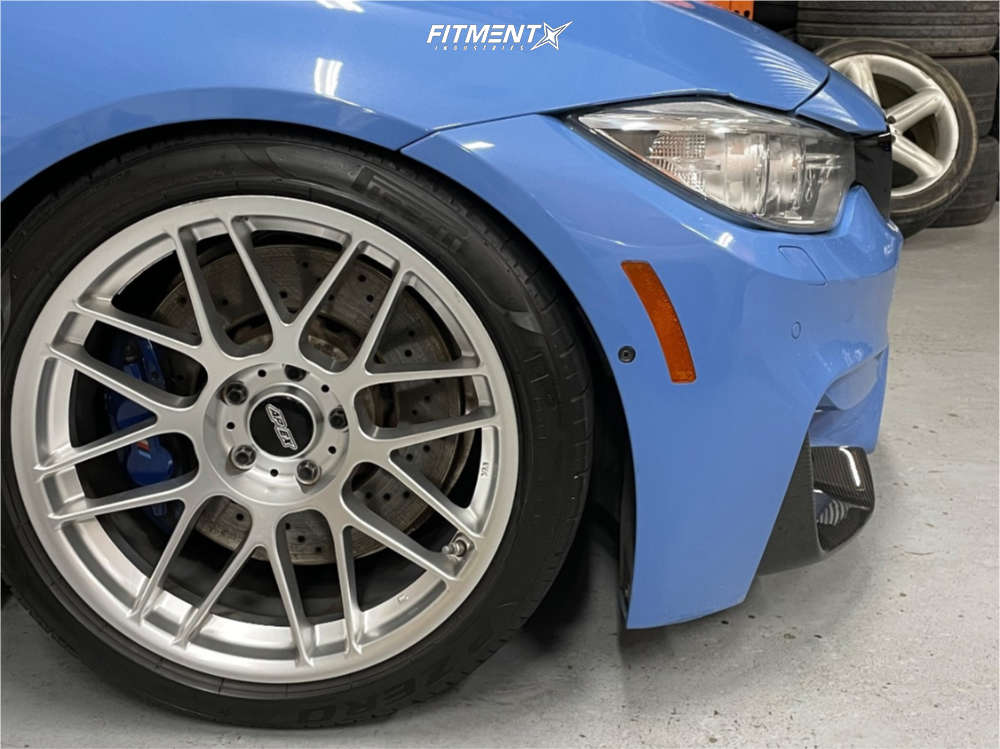 2016 BMW M3 Base with 19x10 Apex Arc-8 and Pirelli 275x35 on Lowering ...