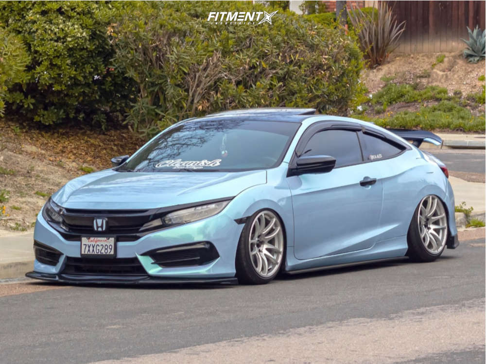 2016 Honda Civic LX-P with 18x9.5 Vors Tr4 and Vercelli 225x40 on Air ...