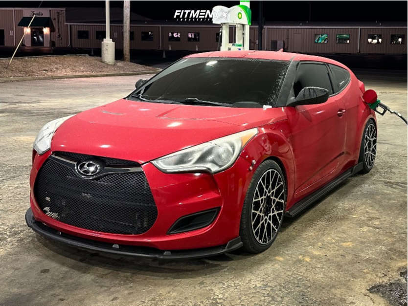 2013 Hyundai Veloster Base with 18x8 Vision Recoil and Vercelli 225x40 ...