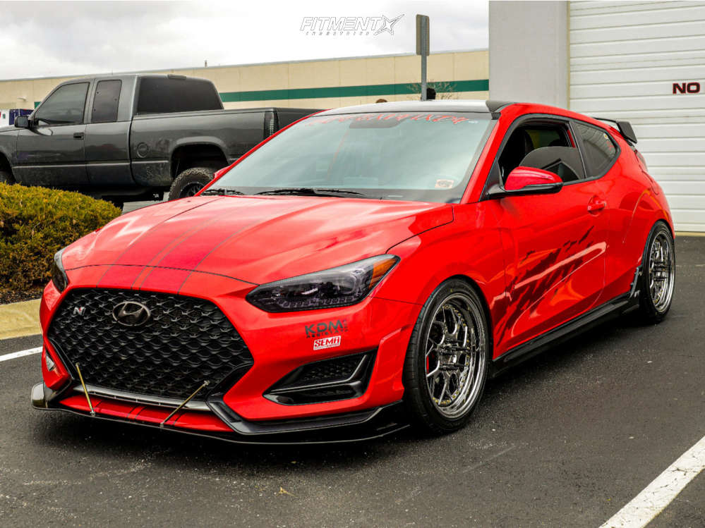 2019 Hyundai Veloster N Base with 18x8.5 Aodhan Ds01 and Nitto 235x40 ...