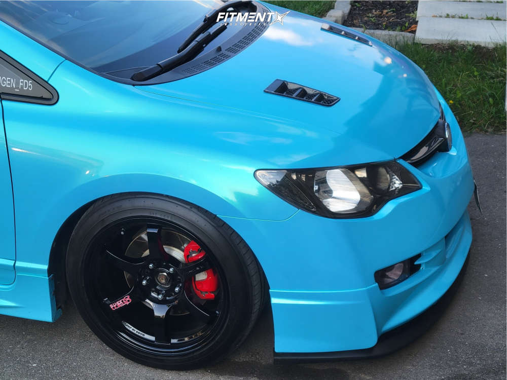 2007 Acura CSX Type-S with 17x9 Gram Lights 57dr and Nitto 225x45 on ...