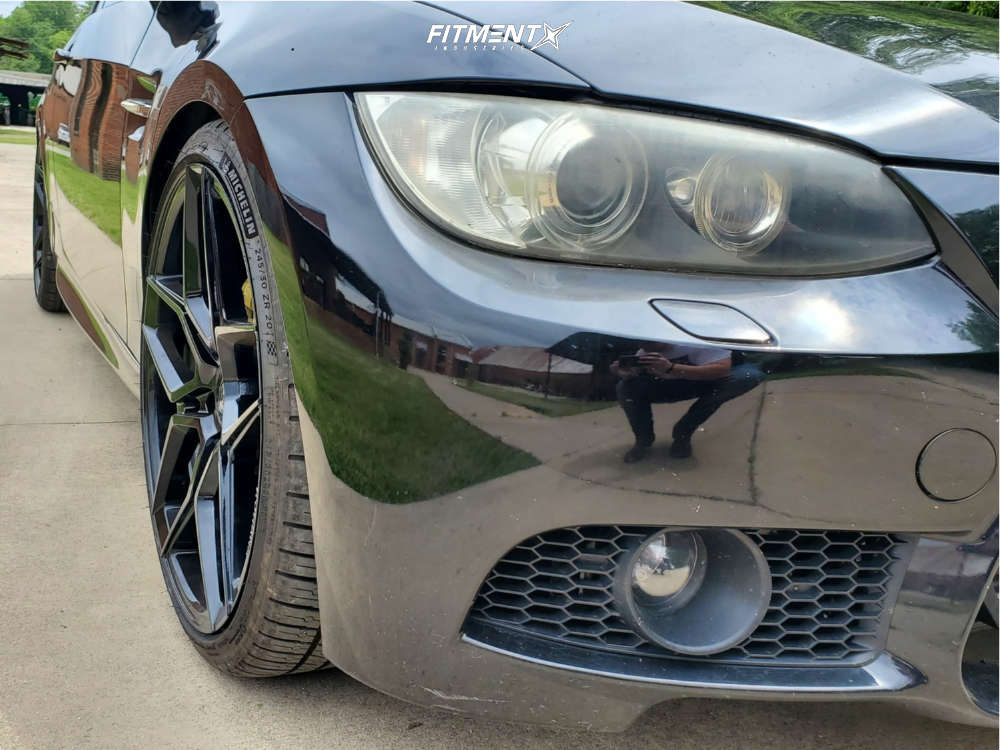 2007 BMW 335i Base with 20x9 Rohana Rfx11 and Michelin 245x30 on ...