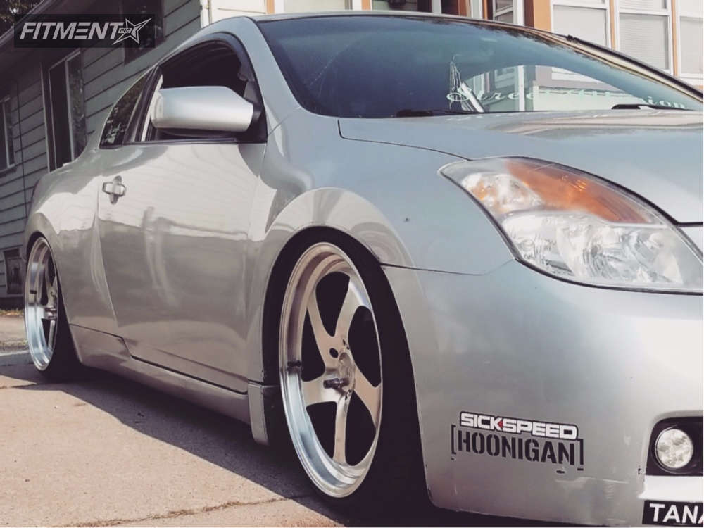 2009 Nissan Altima SE with 20x8.5 F1R F28 and Nitto 245x30 on Coilovers ...