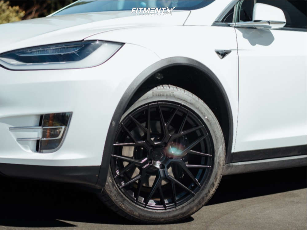2020 Tesla X Performance with 20x9 Aodhan Aff9 and Pirelli 255x45 on ...