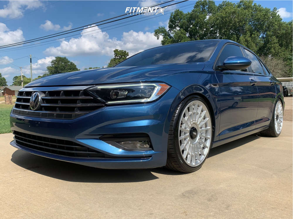 2020 Volkswagen Jetta SEL with 19x8.5 Rotiform Las-r and Ironman 235x35 ...