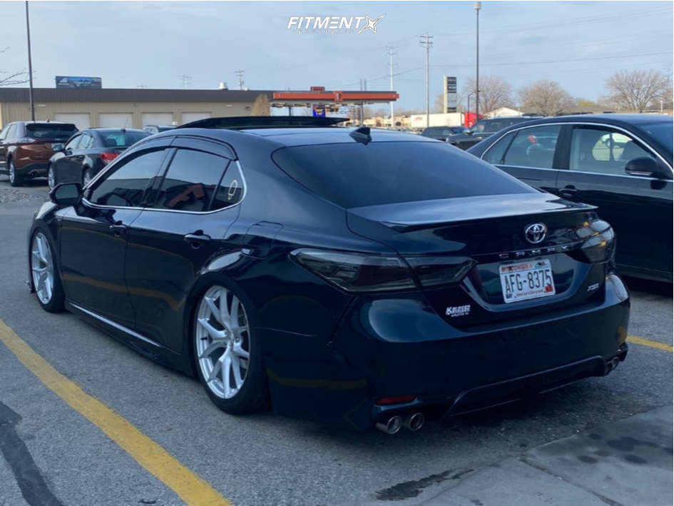 2019 Toyota Camry XSE with 19x8.5 Aodhan Aff7 and Cooper 235x40 on Air ...