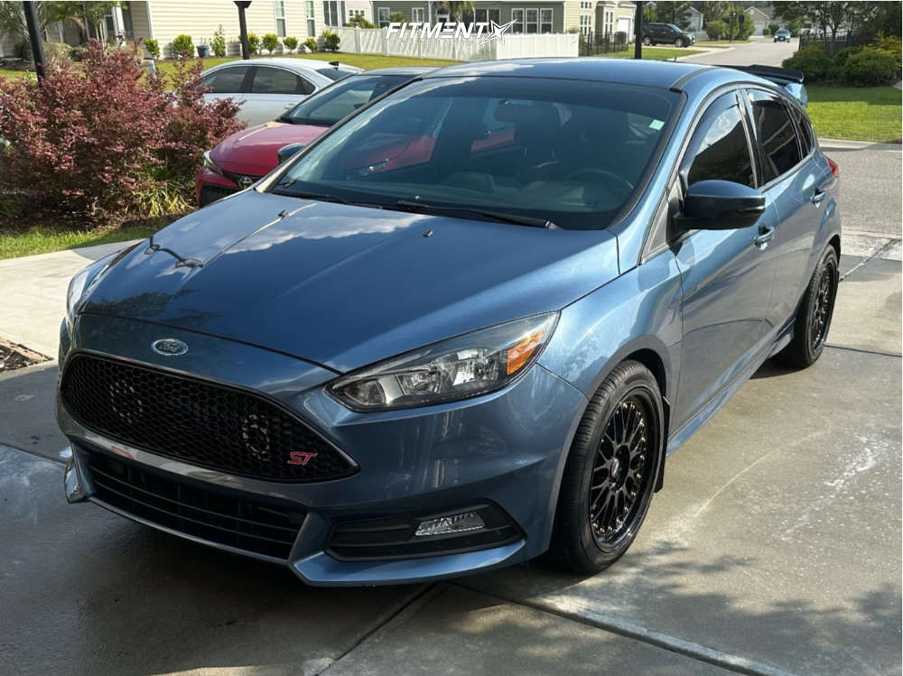 2018 Ford Focus ST with 18x8.5 XXR 521 and Arroyo 245x40 on Stock ...