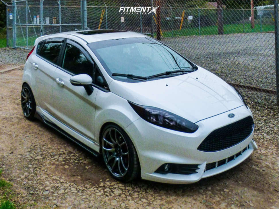 2019 Ford Fiesta ST with 17x8 Vors Tr4 and Kumho 205x40 on Lowering ...