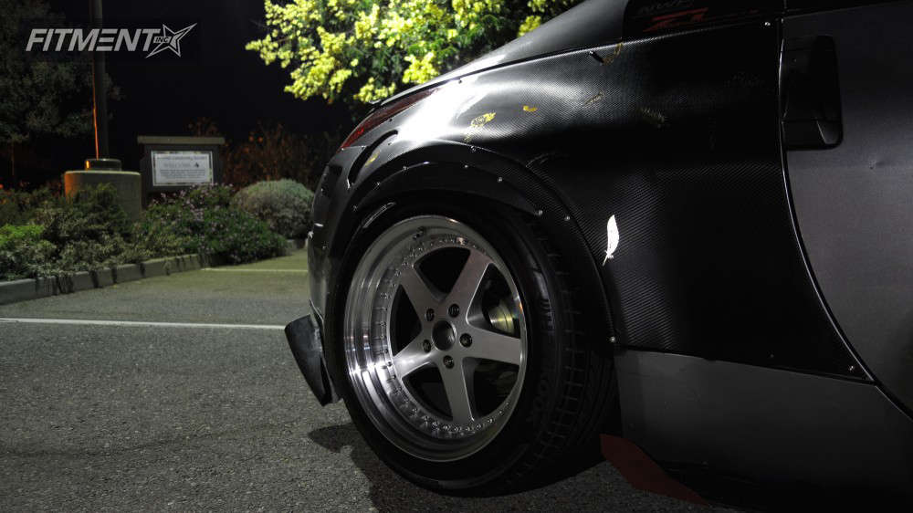2003 Nissan 350Z Enthusiast with 18x9.5 Varrstoen Es8 and Hankook ...