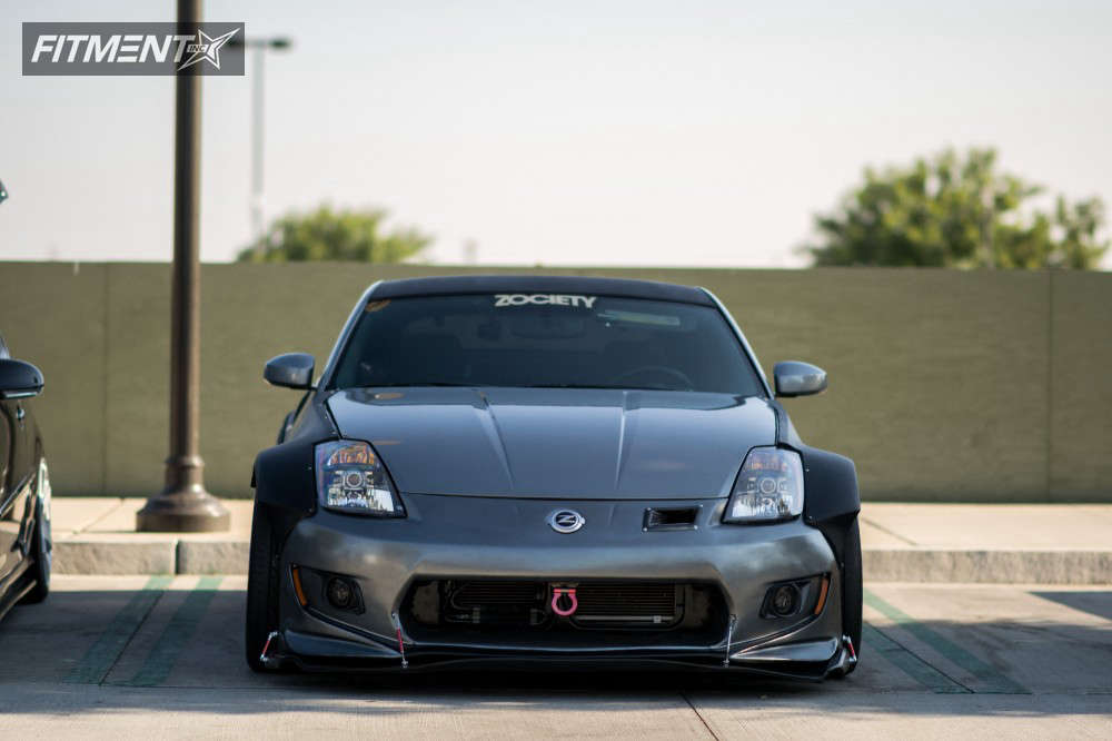 2003 Nissan 350Z Enthusiast with 18x9.5 Varrstoen Es8 and Hankook ...