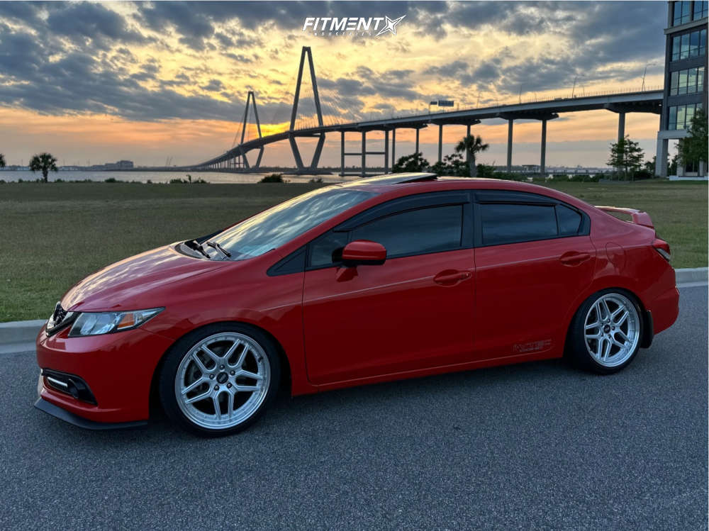 2015 Honda Civic Si with 18x8.5 ESR Cs15 and Delinte 235x40 on ...