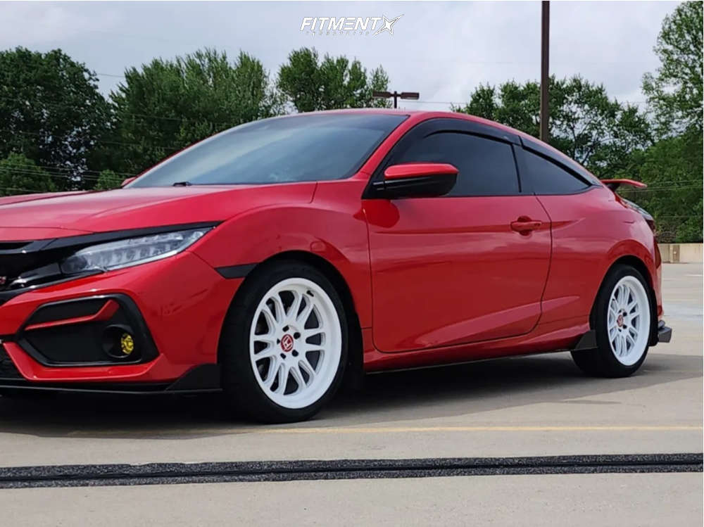 2020 Honda Civic Si with 18x8.5 Aodhan Ah07 and Centennial 235x40 on ...