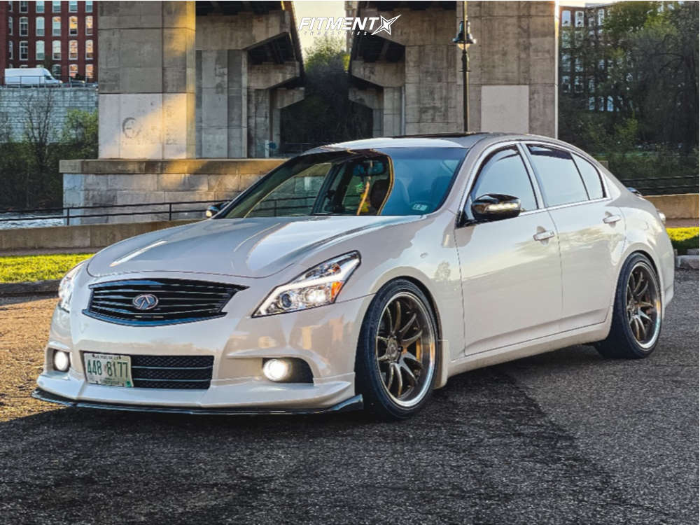 2013 INFINITI G37 X with 19x9.5 Aodhan DS02 and Vercelli 245x40 on ...