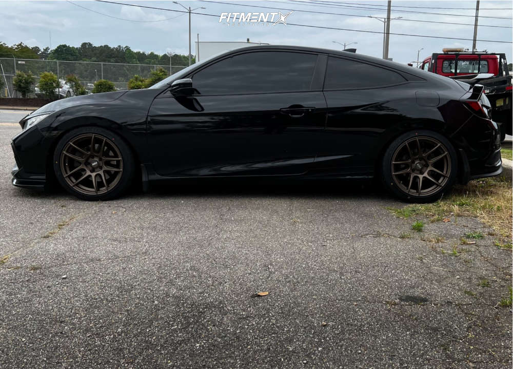 2018 Honda Civic Si with 18x9.5 ESR Cs8 and Kenda 235x40 on Lowering ...