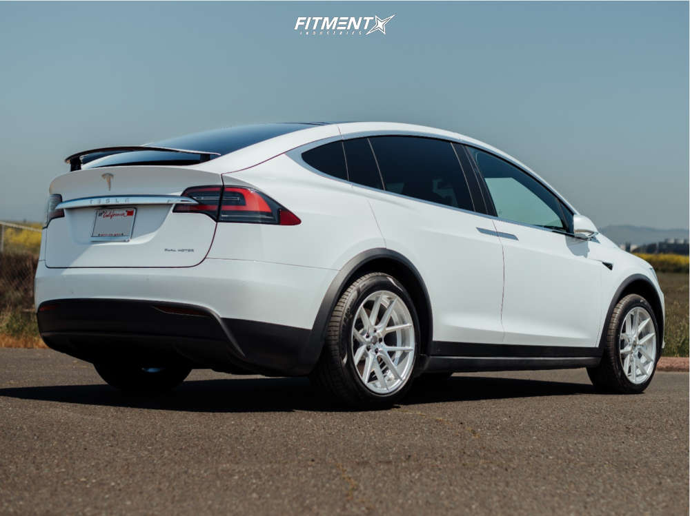 2020 Tesla X Performance with 20x9 Aodhan Aff3 and Michelin 265x45 on ...