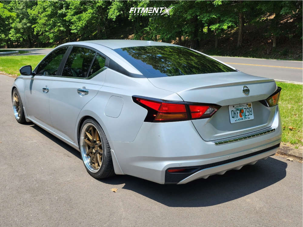 2021 Nissan Altima SV with 18x8.5 Aodhan Ds02 and Fullway 225x40 on ...