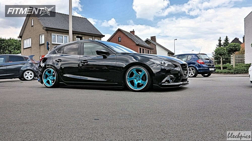 2016 Mazda 3 Sport with 19x8.5 Rotiform Tmb and Kumho 215x35 on ...