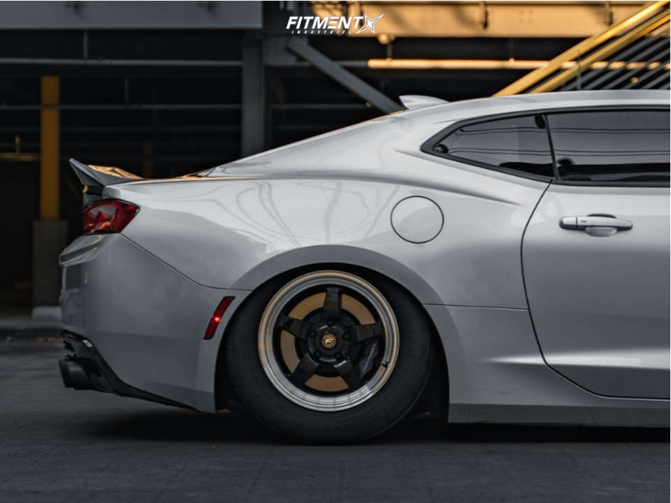 2017 Chevrolet Camaro SS with 18x8 Forgestar D5 Drag and Continental 245x35 on Air Suspension ...