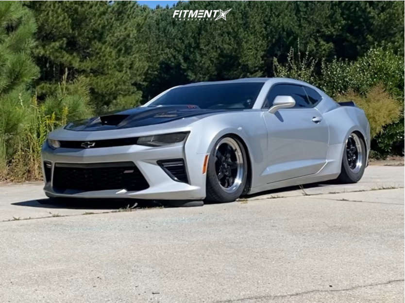 2017 Chevrolet Camaro SS with 18x8 Forgestar D5 Drag and Continental ...