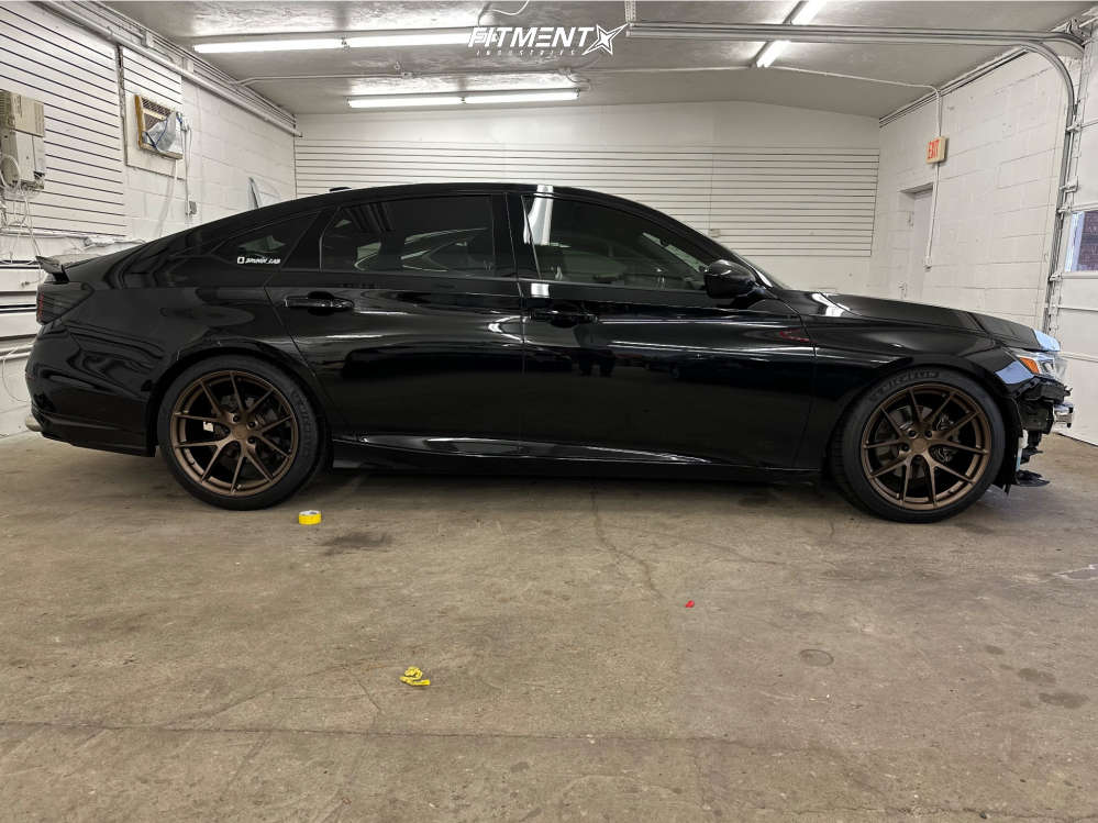 2020 Honda Accord Sport with 19x9.5 Aodhan Aff7 and Michelin 245x40 on ...