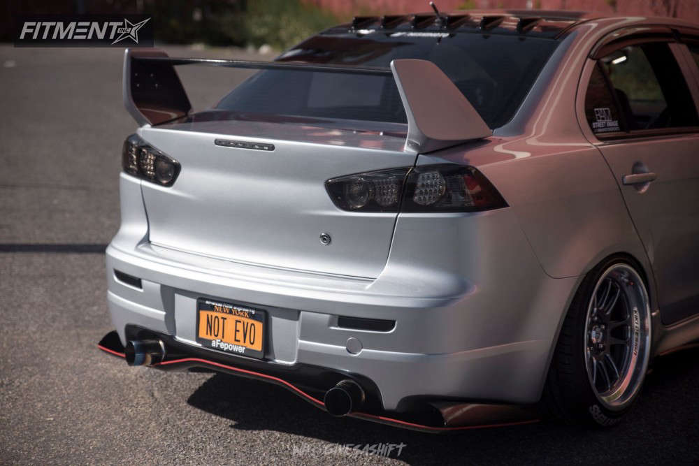 2010 Mitsubishi Lancer GTS with 18x9.5 Cosmis Racing XT-206R and ...