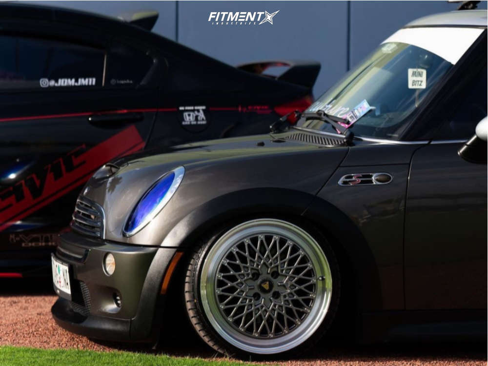 2006 Mini Cooper S with 17x8 AutoStar Minus and Accelera 185x35 on ...