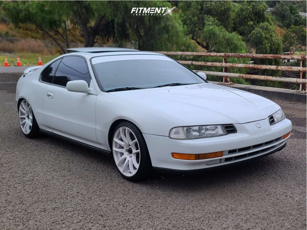 1992 Honda Prelude Si with 17x8 Vors Tr4 and Nitto 205x40 on Coilovers ...