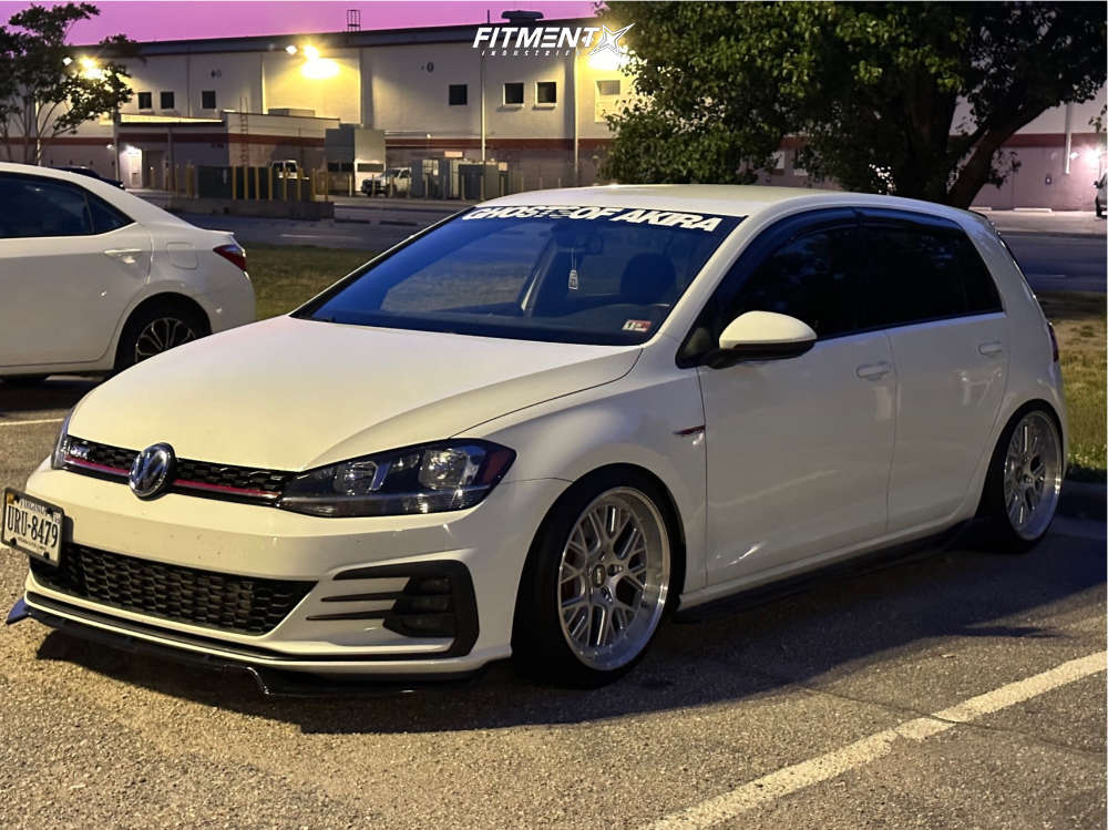 2018 Volkswagen GTI SE with 18x9.5 ESR Cs11 and Hankook 225x40 on ...