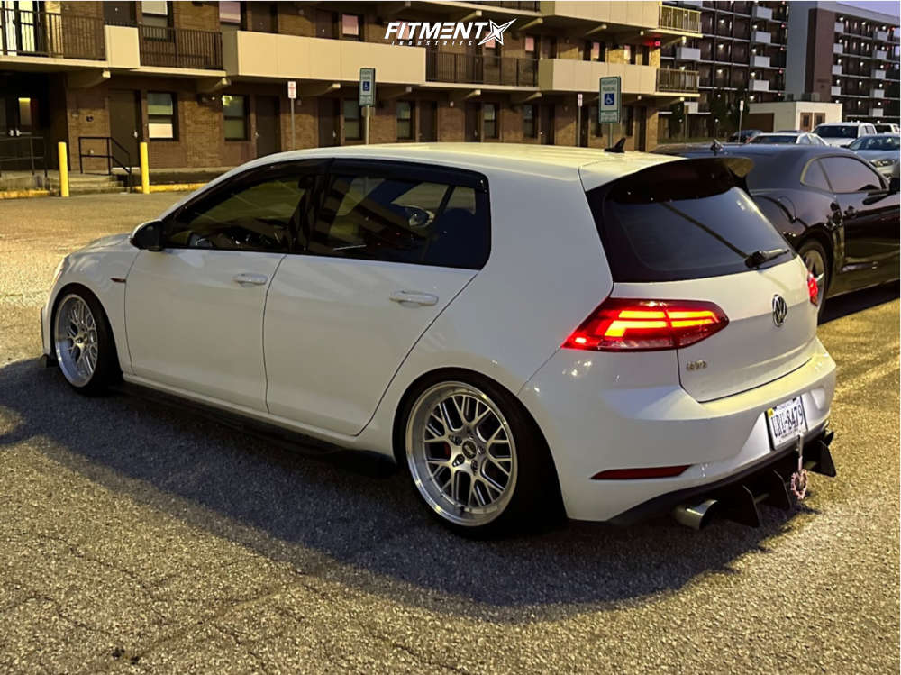 2018 Volkswagen GTI SE with 18x9.5 ESR Cs11 and Hankook 225x40 on ...