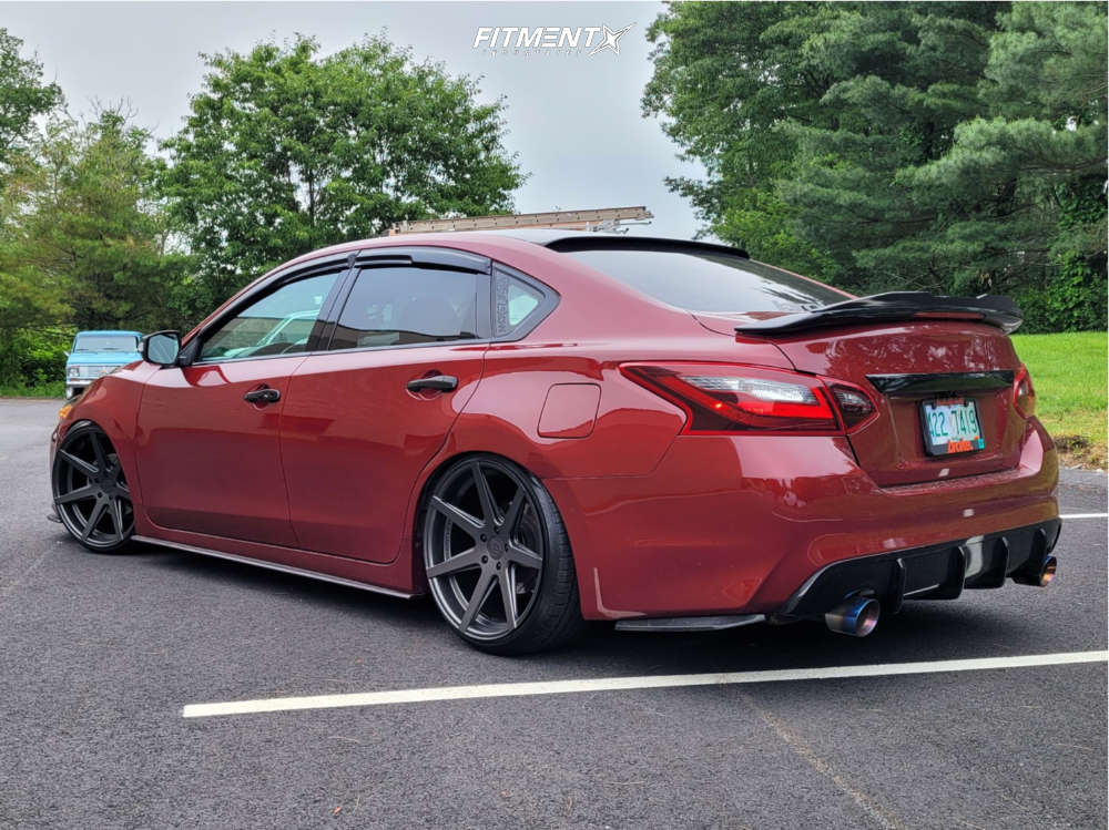2017 Nissan Altima SR with 20x10 Rohana Rc7 and Lionhart 225x35 on ...
