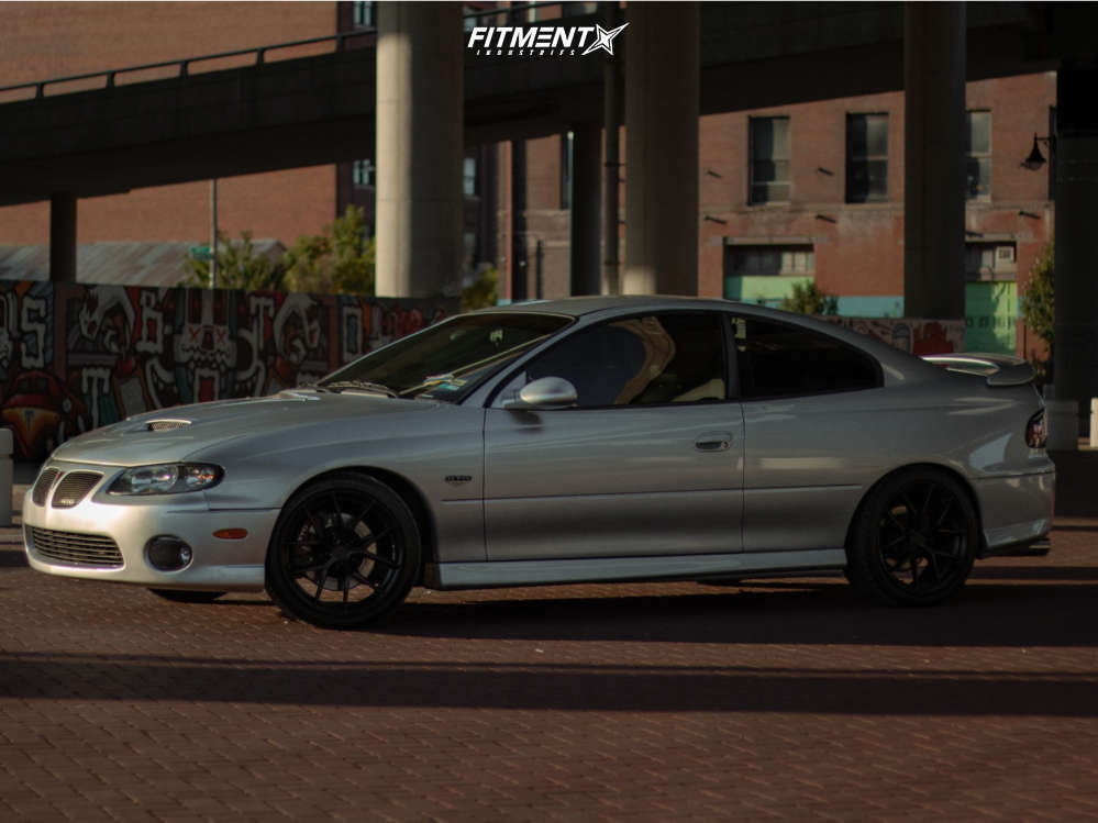 2006 Pontiac GTO Base with 18x8.5 Aodhan Aff7 and Nitto 245x40 on Stock ...