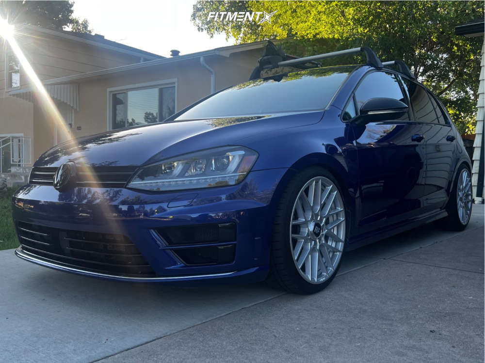 2017 Volkswagen Golf R Base with 19x8.5 Rotiform Rse and Continental ...