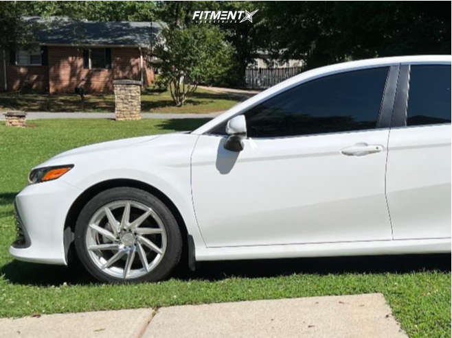 2023 Toyota Camry LE with 18x8.5 F1R F29 and Nexen 235x45 on Stock ...