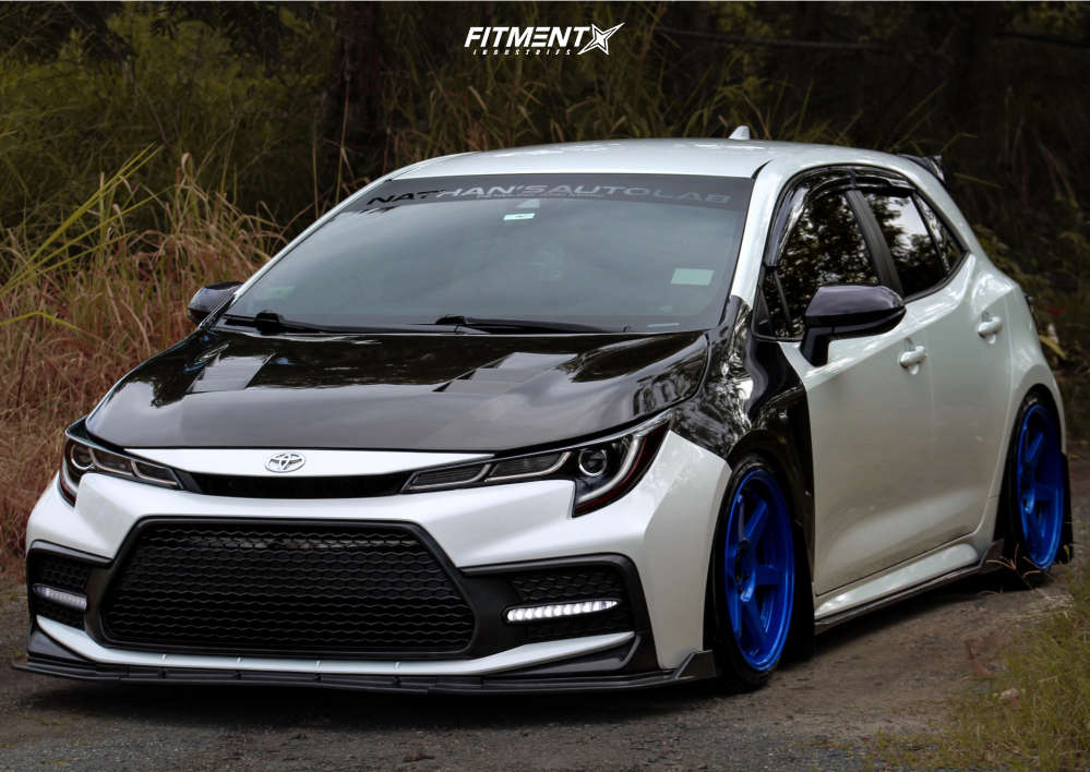 2022 Toyota Corolla SE with 18x9.5 ESR Sr07 and Aplus 225x40 on ...