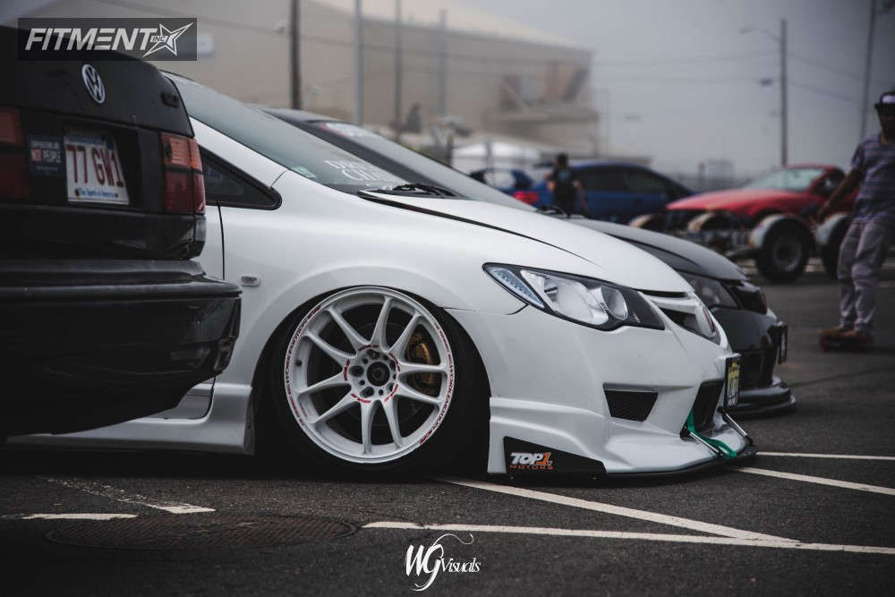 2008 Honda Civic Si with 18x9.5 Work Emotion and Nankang 215x40 on Air ...