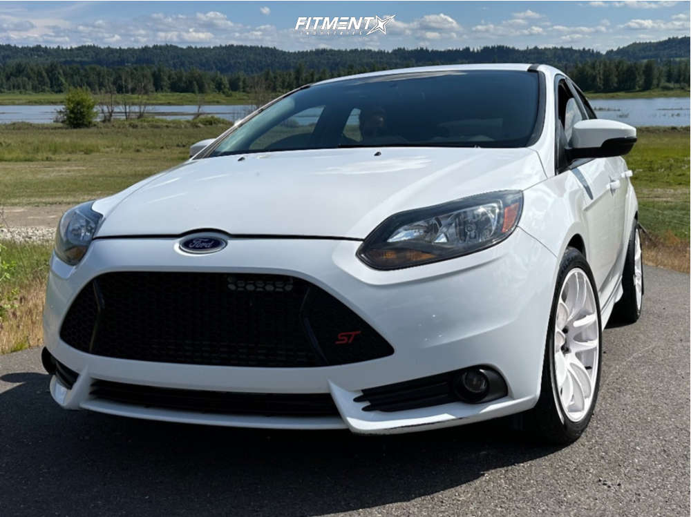 2013 Ford Focus ST with 18x8.5 Vors Tr4 and General 245x40 on Stock ...