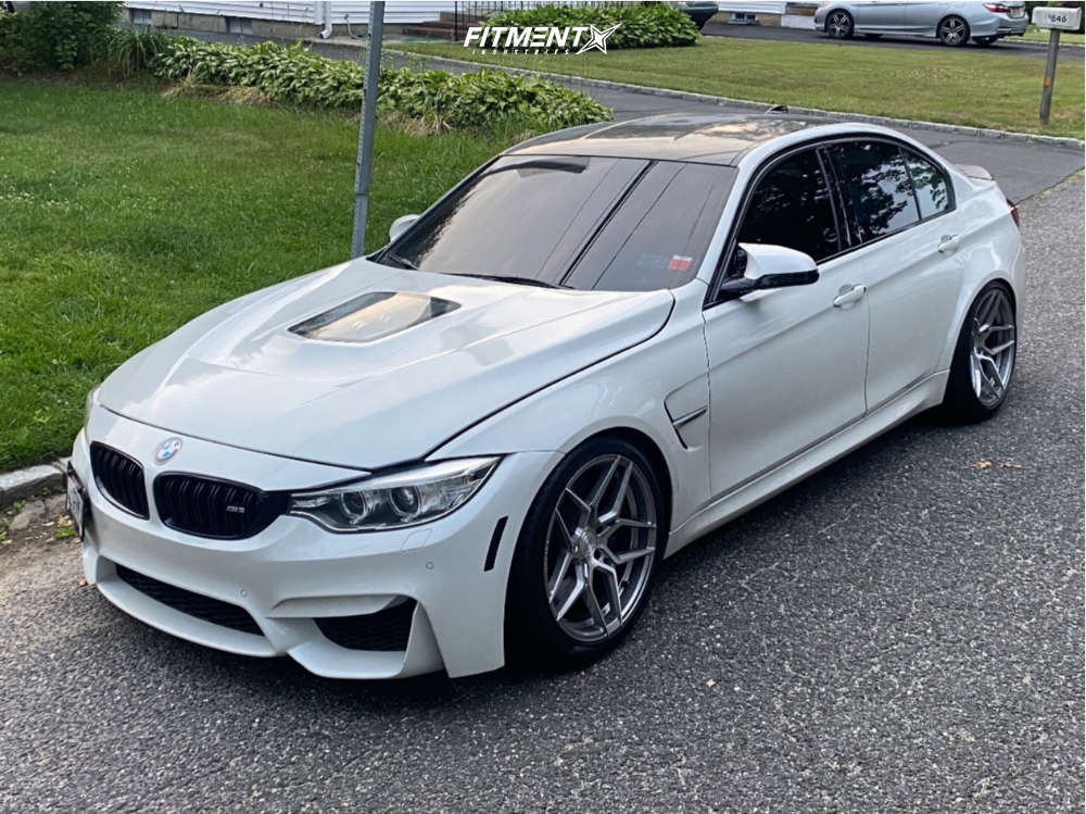 2016 BMW M3 Base with 19x9.5 Rohana Rfx11 and Atlas 265x35 on Lowering ...