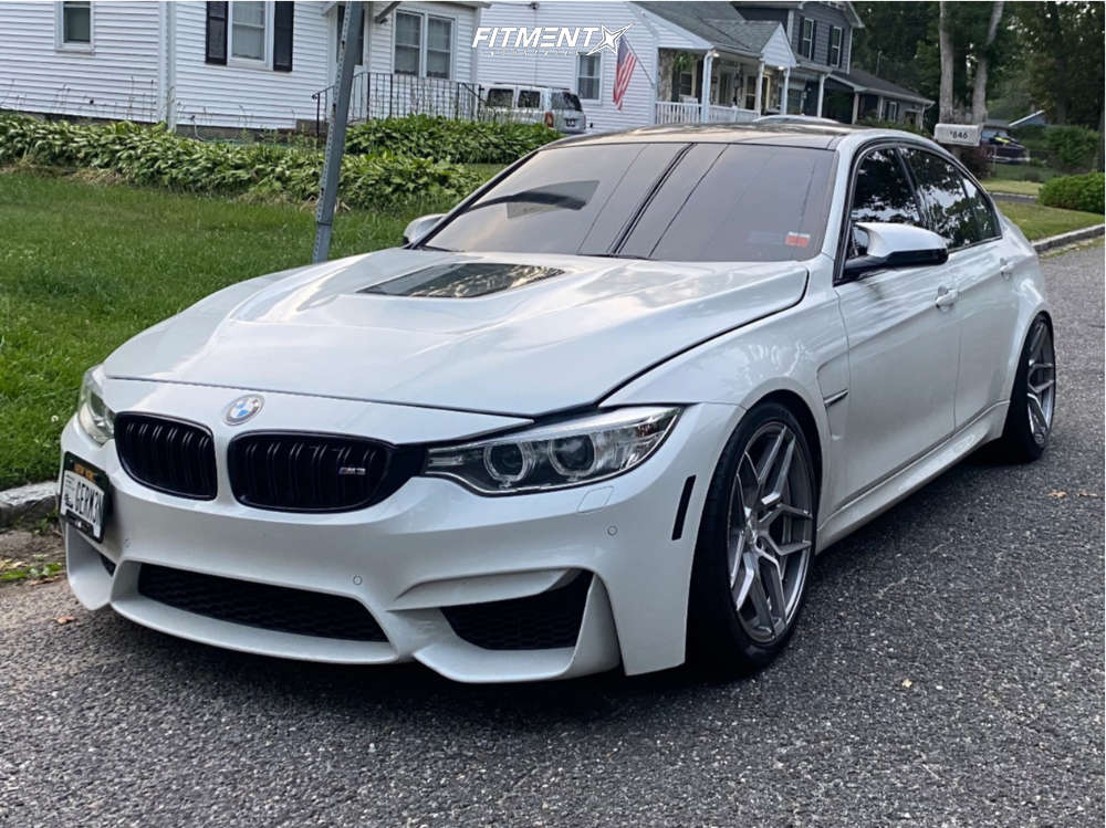 2016 BMW M3 Base with 19x9.5 Rohana Rfx11 and Atlas 265x35 on Lowering ...